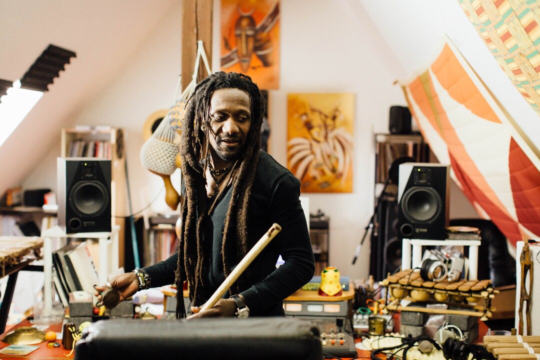 Between Here and There: Mr Raoul K | Red Bull Music Academy Daily